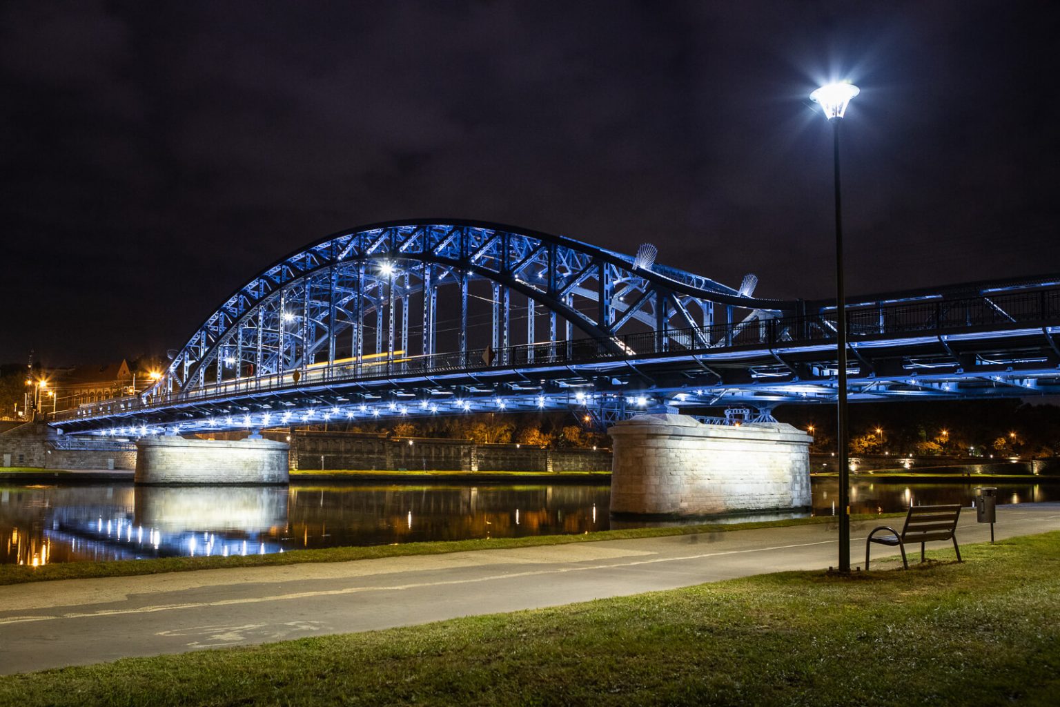 Piłsudski Bridge, Krakow, Poland - Döllken Lighting